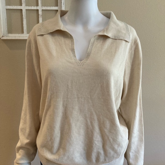 liv milano | Sweaters | Super Soft Liv Milano Embellished Sweater ...